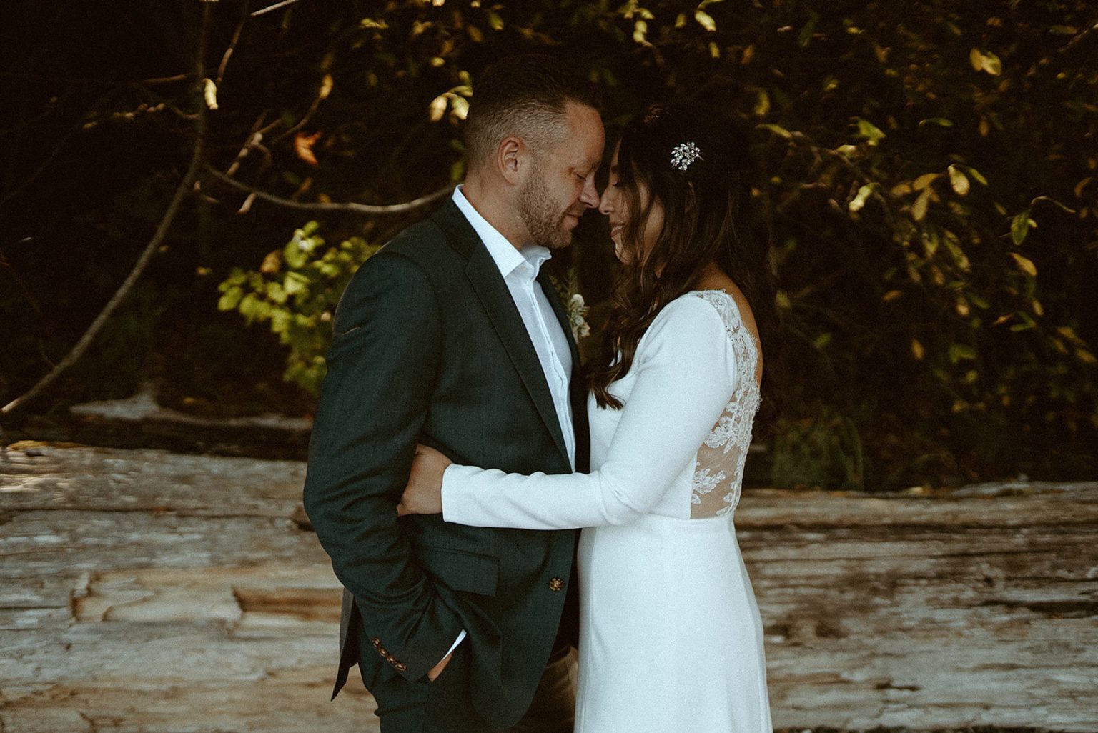 Jessica + Colin's Lakeside Wedding in Olympic National Park