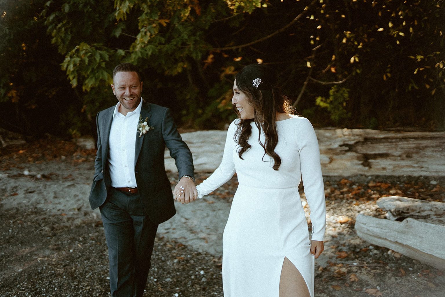 Jessica + Colin's Lakeside Wedding in Olympic National Park