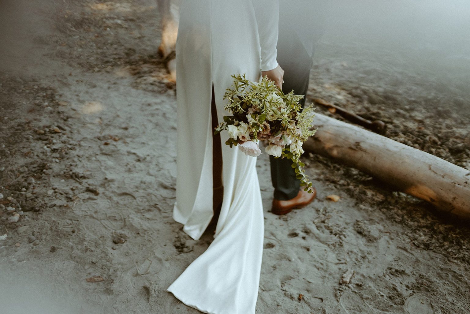 Jessica + Colin's Lakeside Wedding in Olympic National Park