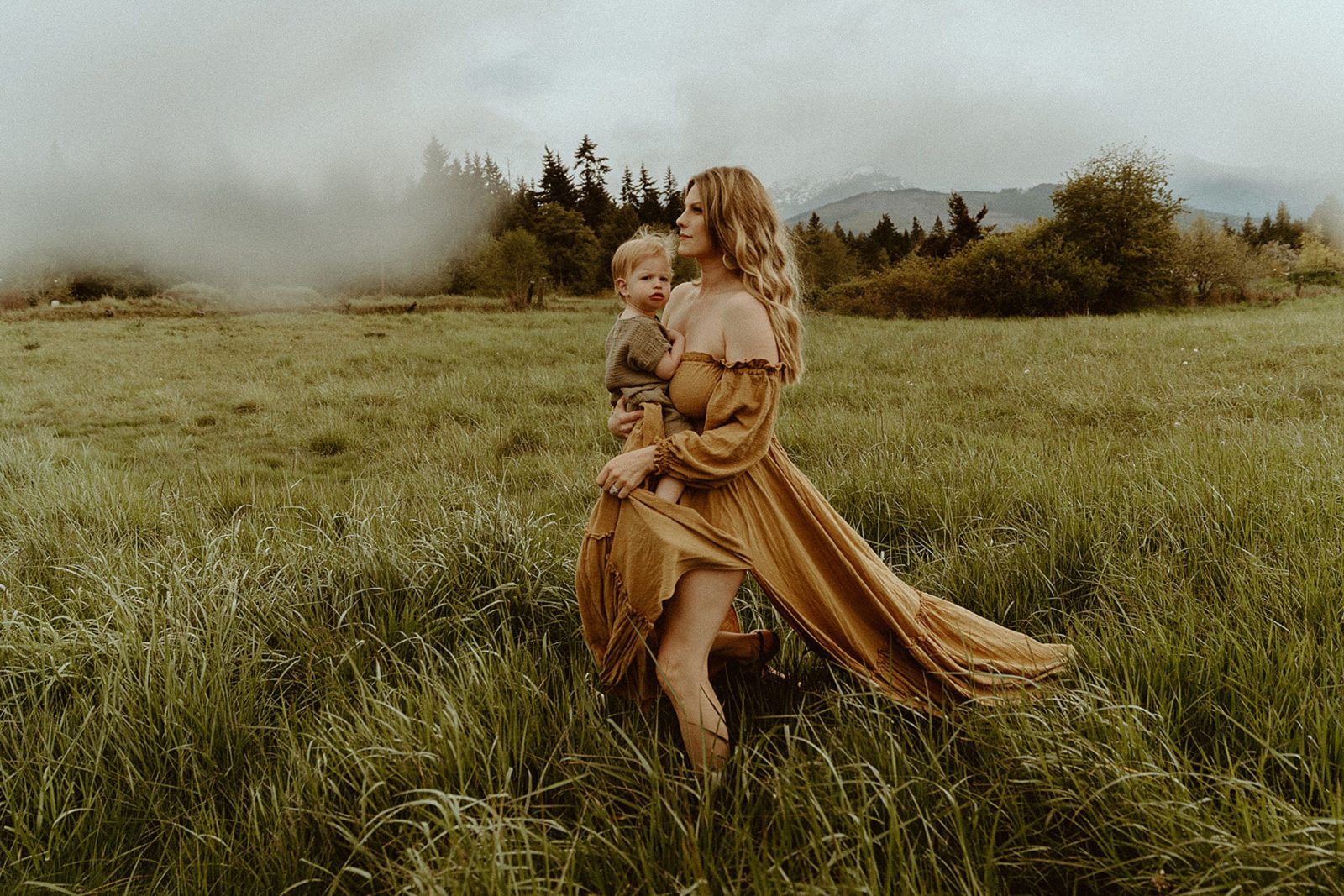 Carefree, Unique Family Photos in Port Angeles - thenorthwestfocus.com